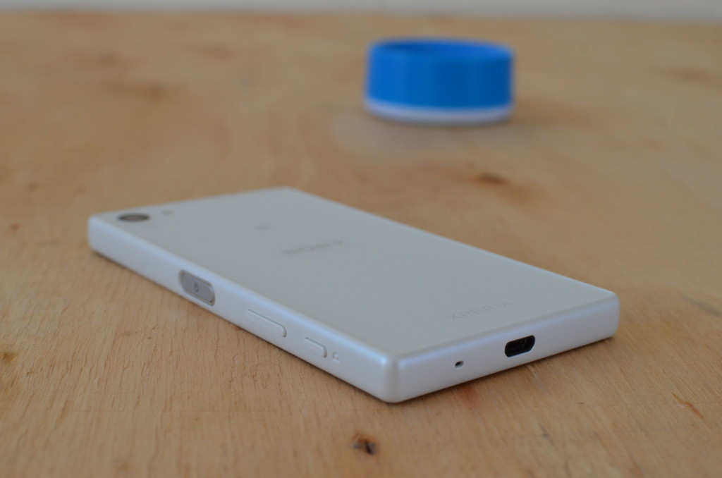 Xperia Z5 Compact, Análisis. Review con características, precio y ...