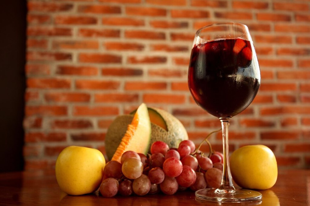 Clericot de vino tinto con frutas de temporada: cómo preparar la bebida ...