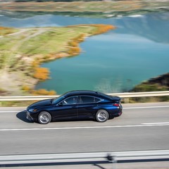 Lexus ES 300h y RC 300h 2019, prueba contacto: híbridos de lujo con ...