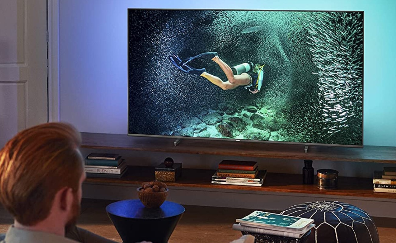 Esta enorme Smart TV 70" se queda casi a mitad de precio en el Black ...