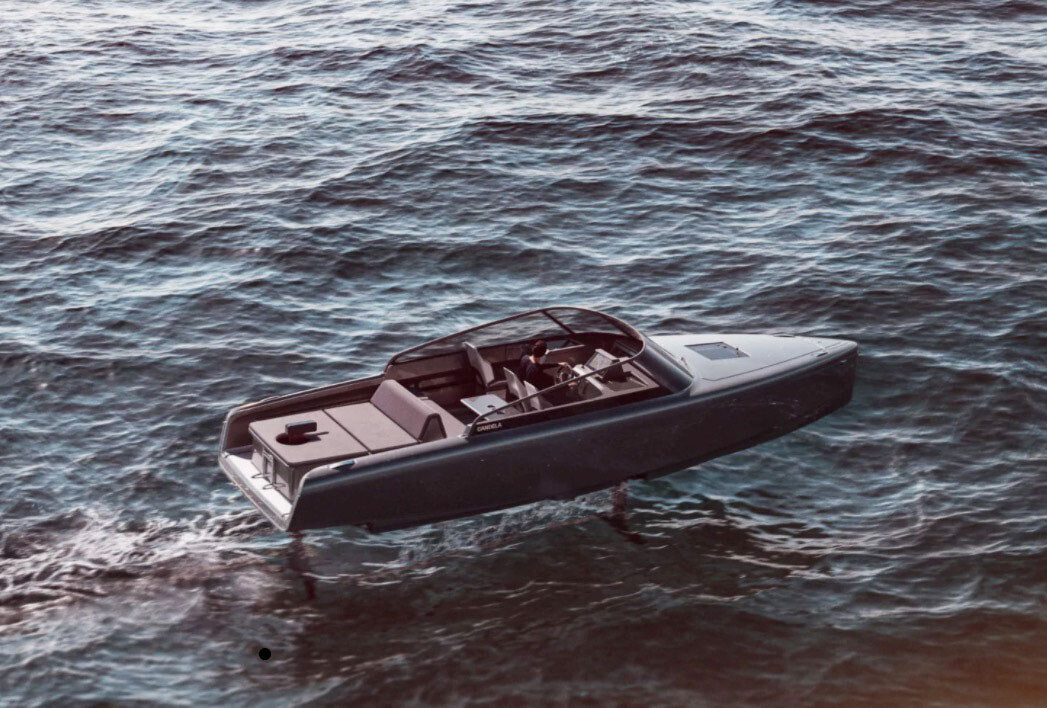 Un barco eléctrico que aspira a ser campeón en autonomía: el Candela C ...