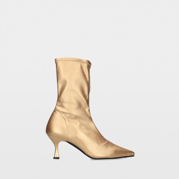 Black Friday 2022: botas doradas por 63,99 euros en Ulanka