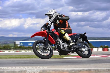 Honda CRF250M, prueba (valoración, vídeo, galería y ficha técnica)