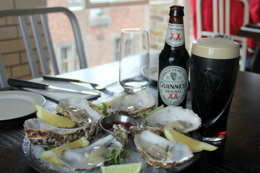 Visita a la Guinness StoreHouse en Dublín ¿Qué hacer y qué comer?