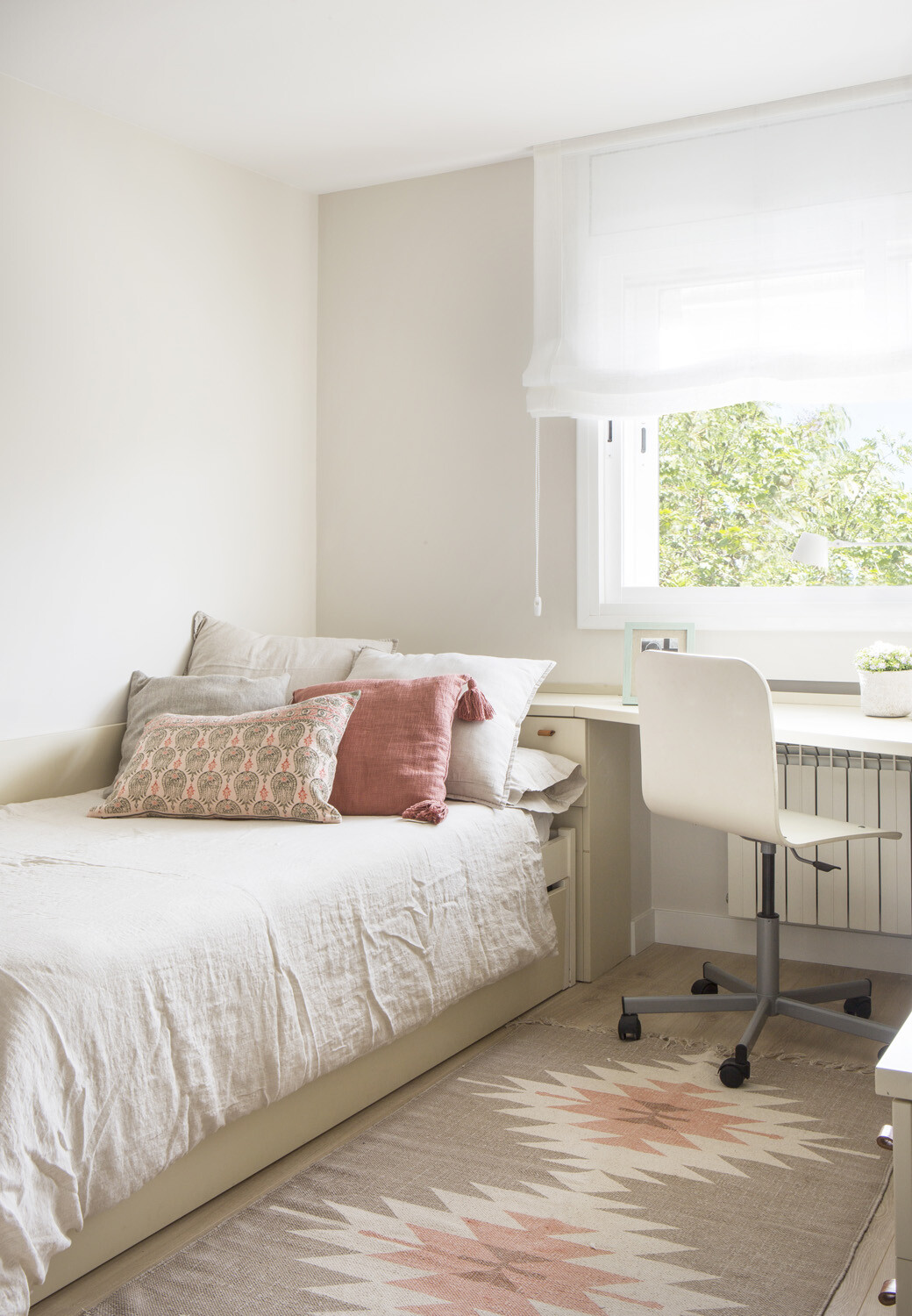 Una reforma en un adosado muy urbano que se adapta a las nuevas ...