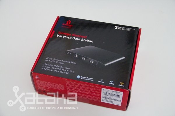 Iomega iConnect, una excelente y asequible base para tener discos en red