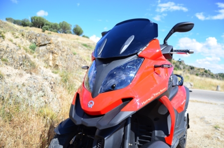 Quadro4, así es la curiosa experiencia de conducir el único scooter de ...