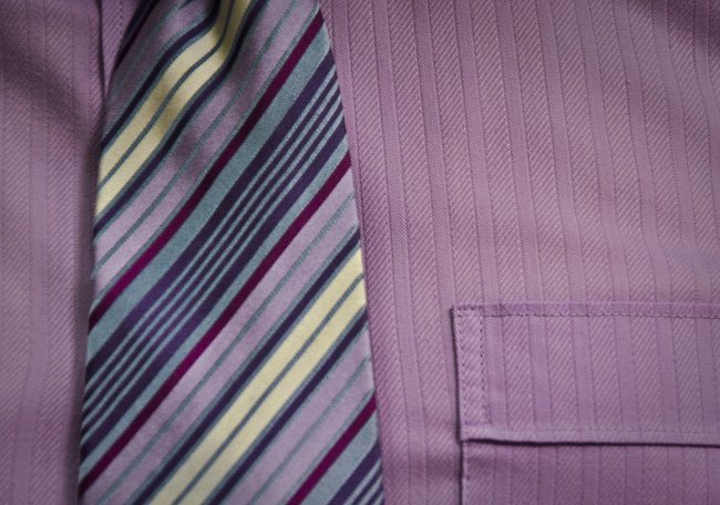 Consejos para elegir y combinar una corbata con la camisa y el traje correctamente. Tamaño ...