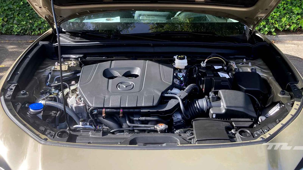 Probamos el Mazda3 más barato: un coche de gasolina con etiqueta ECO ...