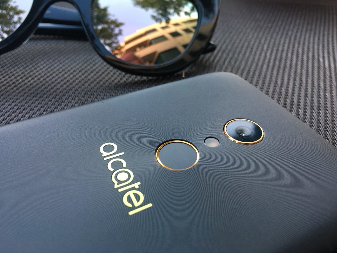 Alcatel A7, análisis: review con características, precio y especificaciones