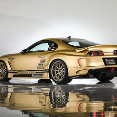 "Smokey" Nagata-san, de Top Secret, se separa de su Toyota Supra V12 de ...