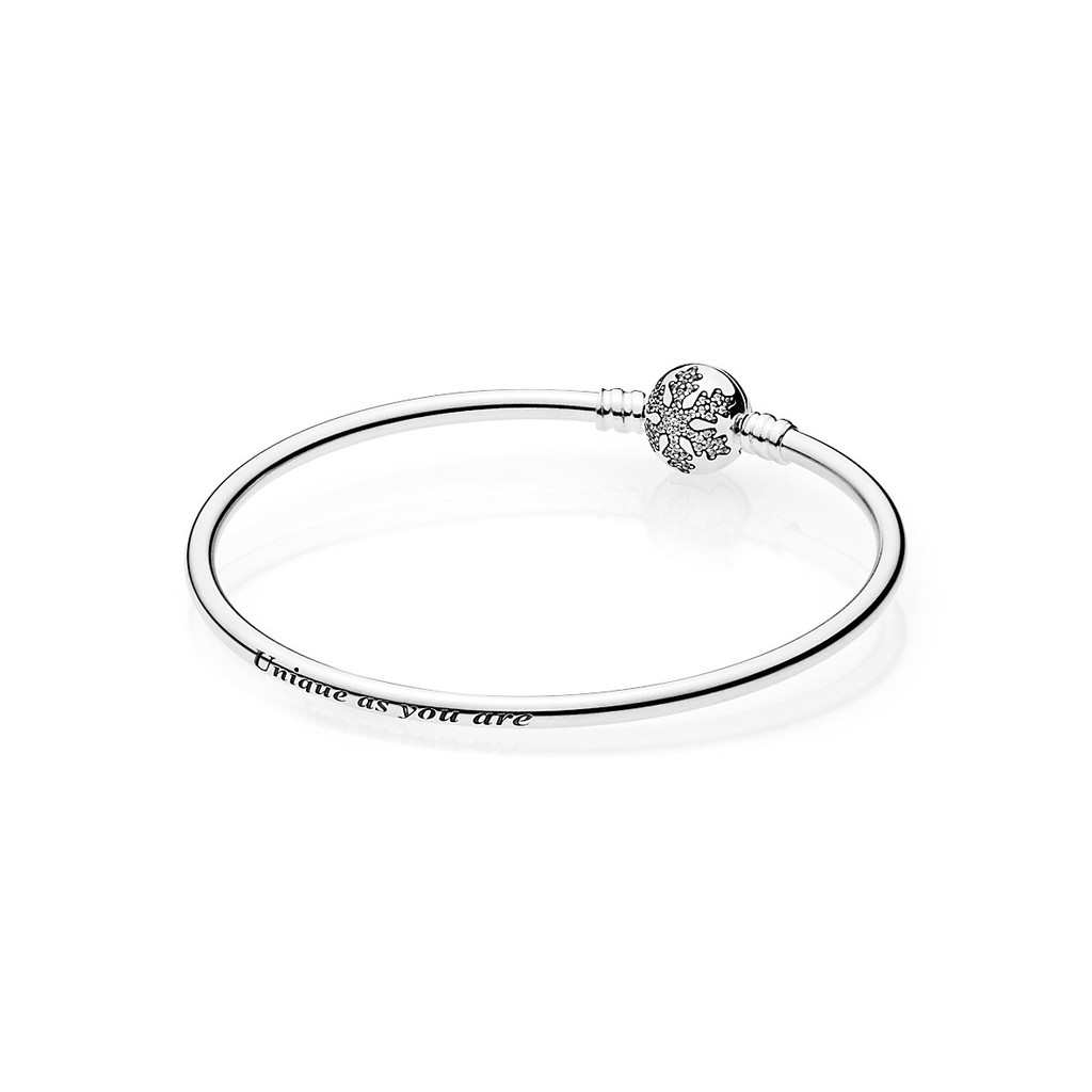 Pandora nos sorprende esta Navidad con su colección más minimalista y ...