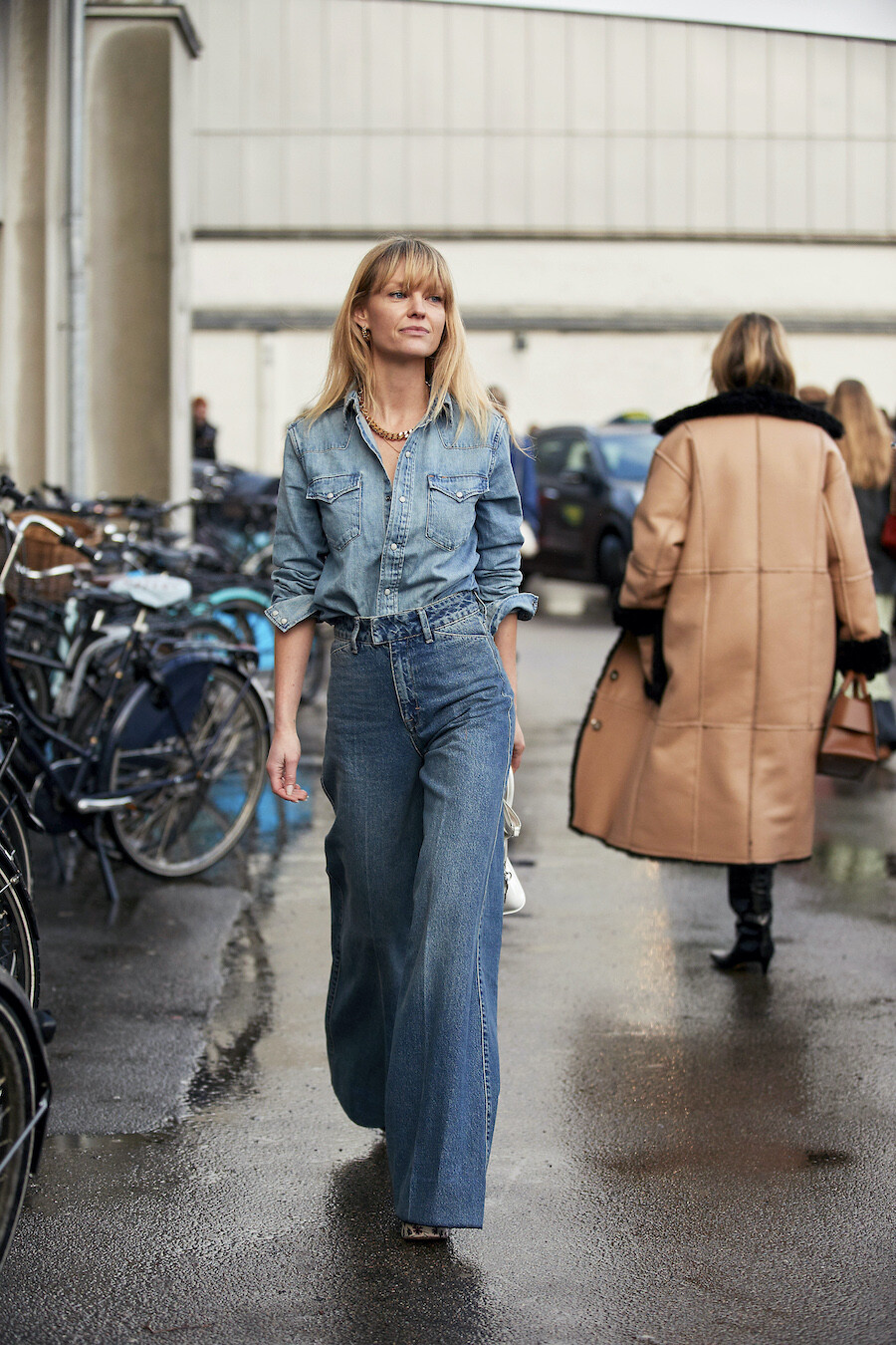 El street style nos enseña qué estilo de vaqueros serán tendencia este ...