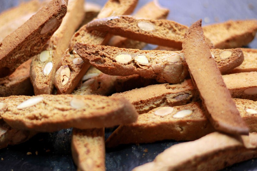 Cómo hacer carquinyolis o carquiñoles: dulce típico de Cataluña y Valencia