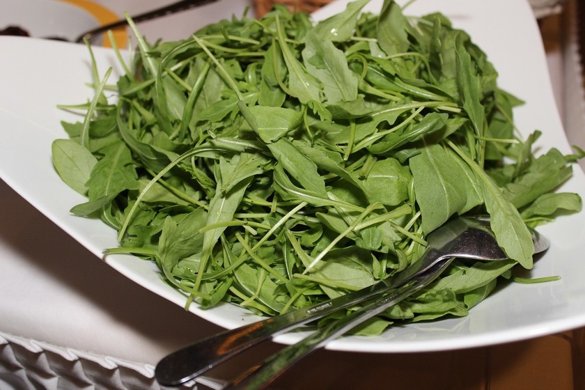 Rúcula: propiedades, beneficios y su uso en la cocina
