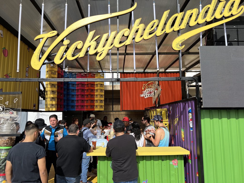 Cerveza Vicky pone las 'miches' bien escarchadas, listas para este ...