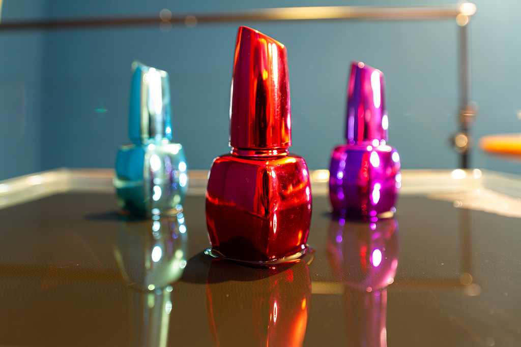 Inicios en la fotografía: Aprendiendo a iluminar objetos reflectantes ...