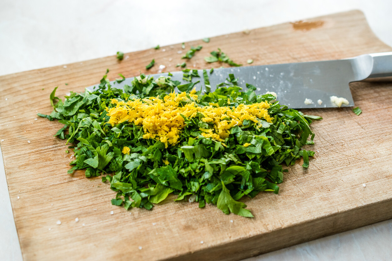 Salsa gremolata o gremolada. Receta de cocina fácil, sencilla y deliciosa