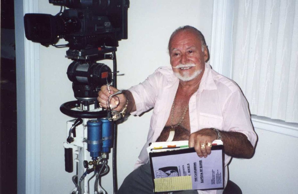 Ted V. Mikels, uno de los reyes del cine z norteamericano, ha muerto