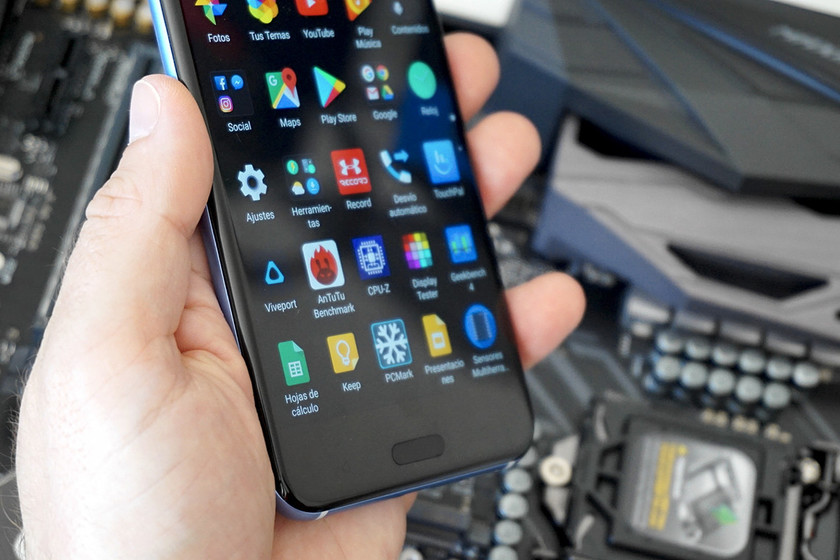 Cómo tener más funciones al apretar el HTC U11 con Edge Sense Plus