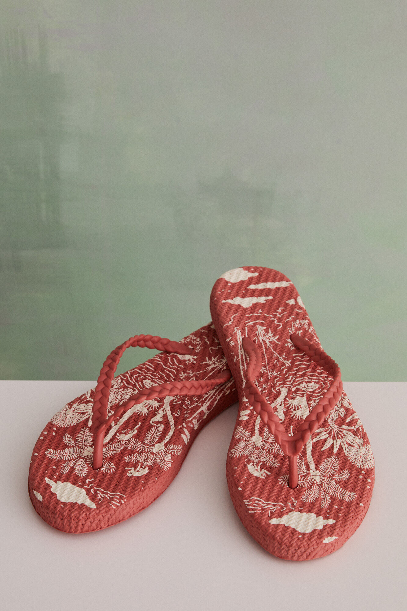 Menos de cinco euros: estas chanclas son el chollo oficial de las rebajas de verano de Women’secret