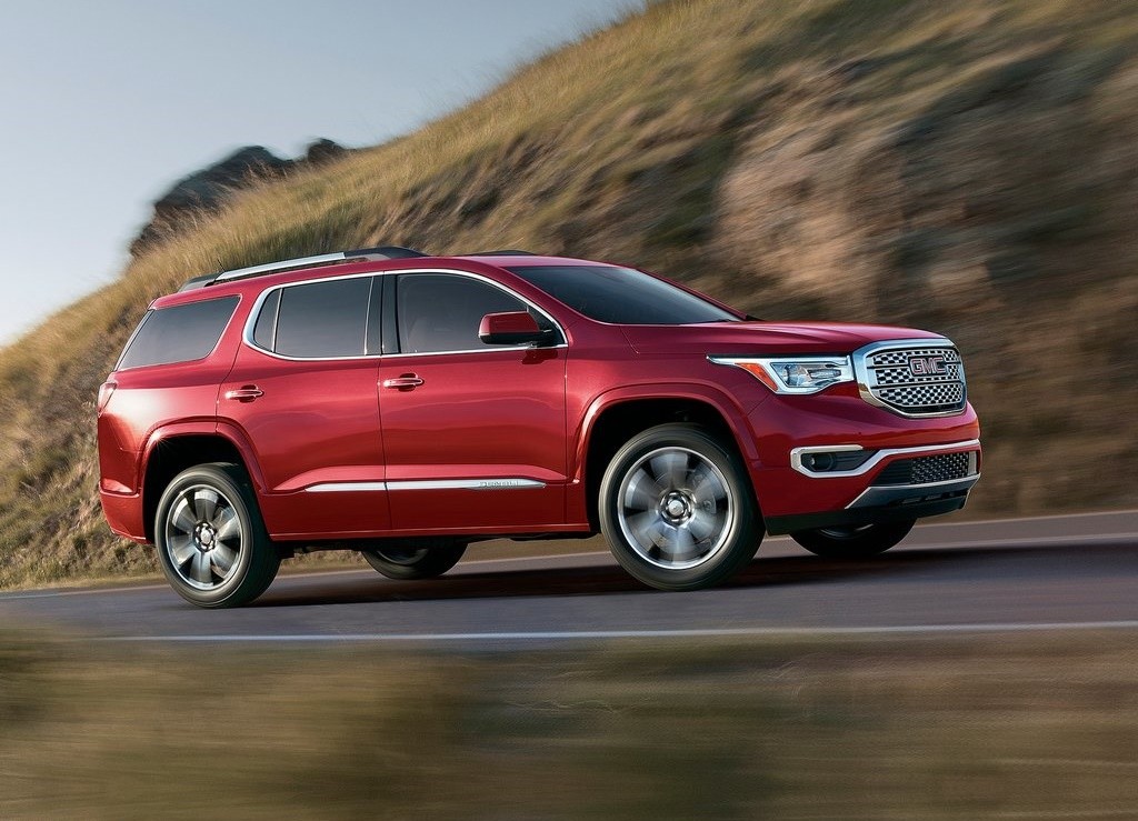 Nueva GMC Acadia 2017, pierde peso y gana eficiencia y tecnología ...