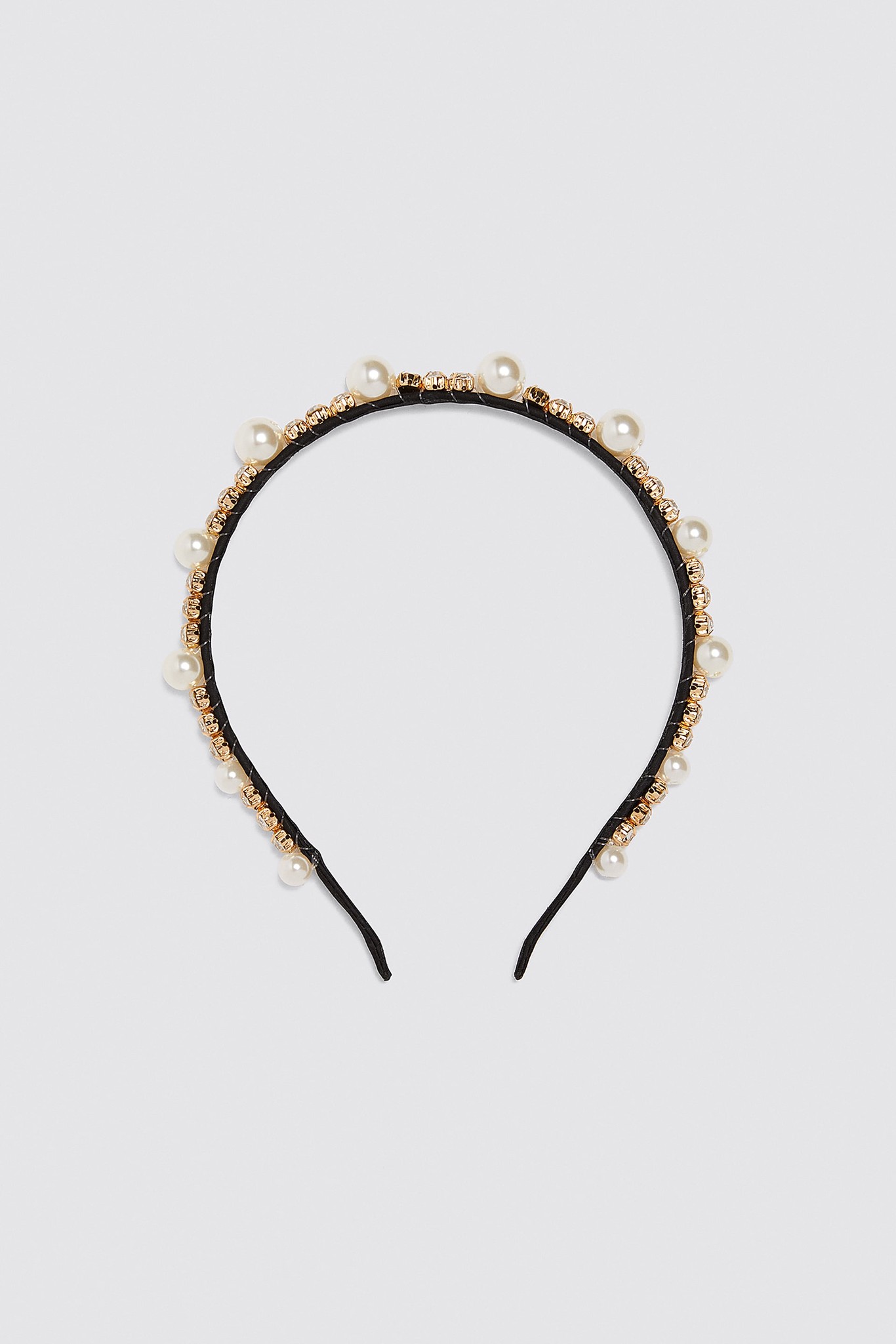 Las diademas de perlas se vuelven tendencia. 11 modelos para sumar a ...