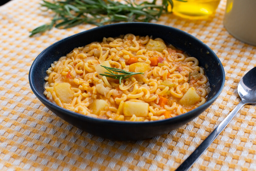 Pasta y patata a la napolitana: una clásica y reconfortante receta de ...