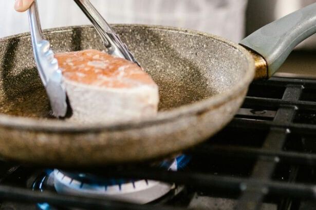 Quita el olor a pescado, carne o frituras de tu cocina con esta mezcla ...
