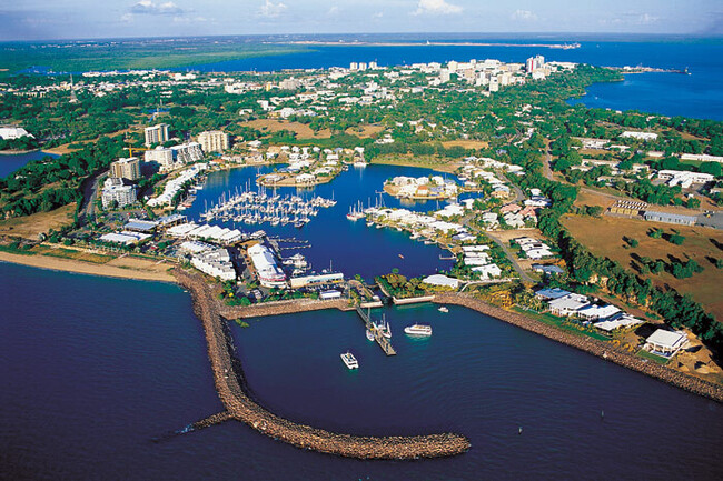 The Australian City of Darwin Has a Population of 250,000, Including ...