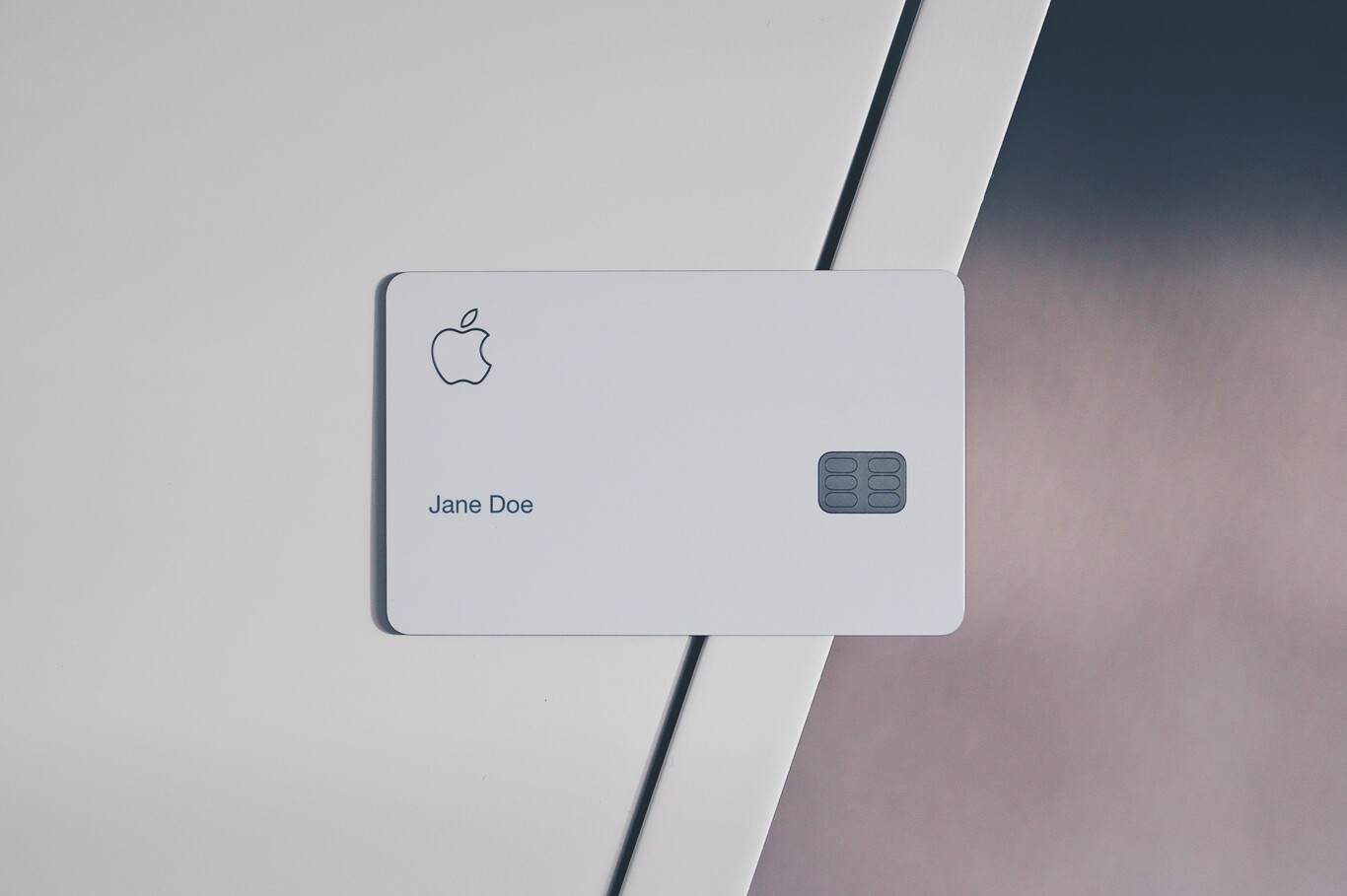 Apple Card y su expansión respiran de nuevo registrando la marca en Canadá