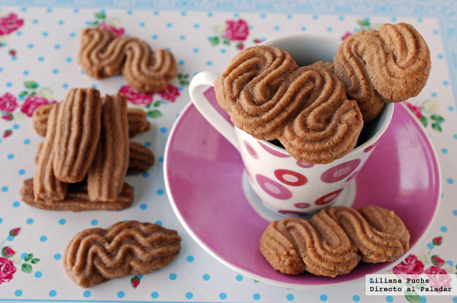 Pastas de chocolate. Receta de postre fácil y sencilla