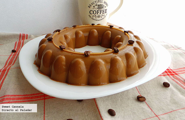 Gelatina de café con leche. Receta de primavera