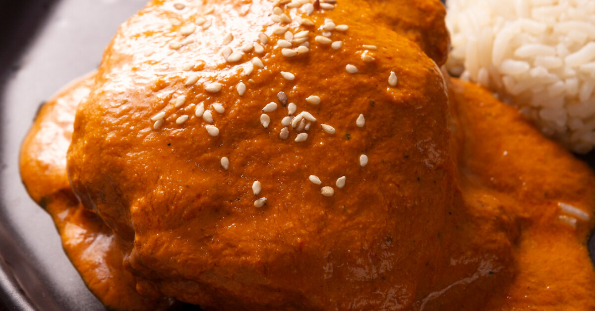 Cómo hacer Pollo encacahuatado al estilo del chef Ricardo Muñoz Zurita