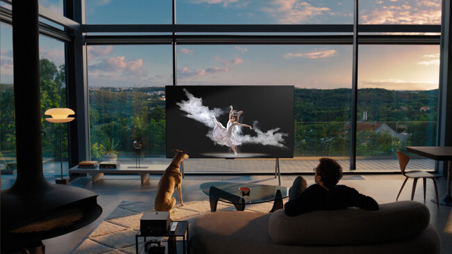 LG acaba de lanzar en España su televisor "sin cables": 4K, 144 Hz y un ...