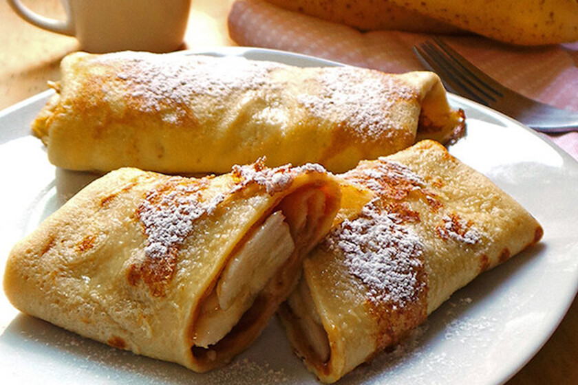 Crepas de crema de cacahuate, maple y plátano. Receta fácil