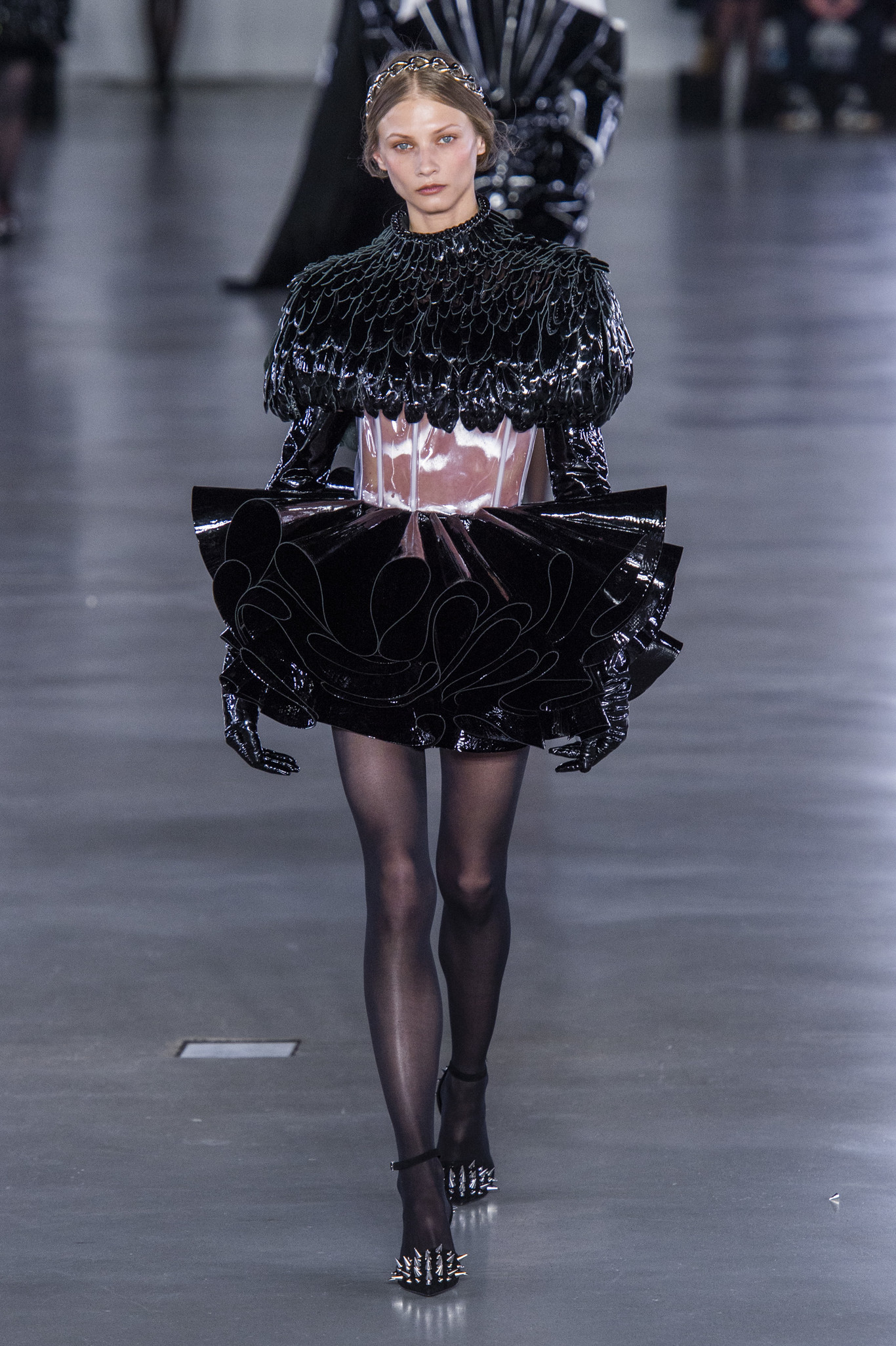 Los mejor del quinto día de la Semana de la Moda de París: Loewe ...