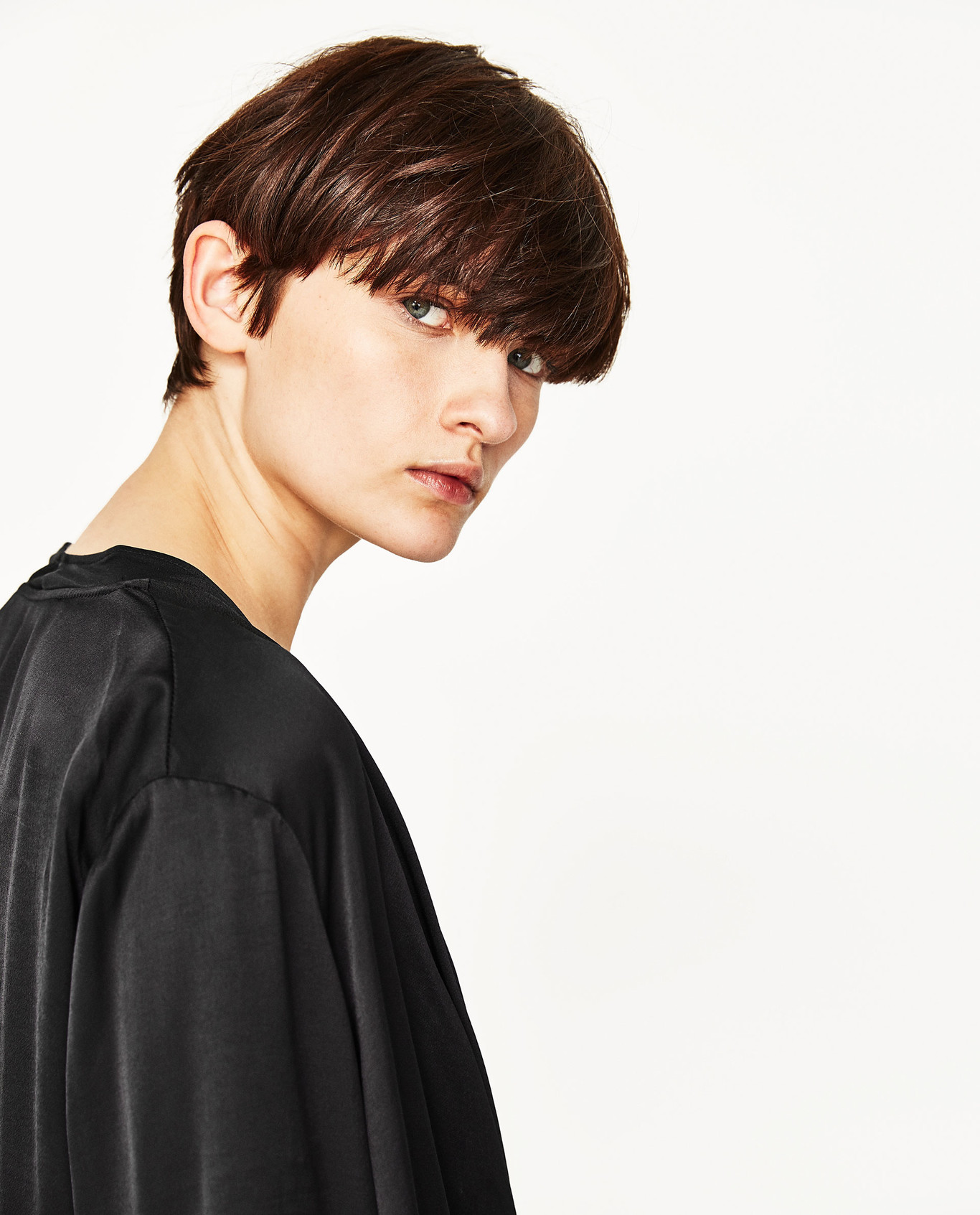 Los lookbooks de Zara no solo nos muestran sus novedades, también nos ...