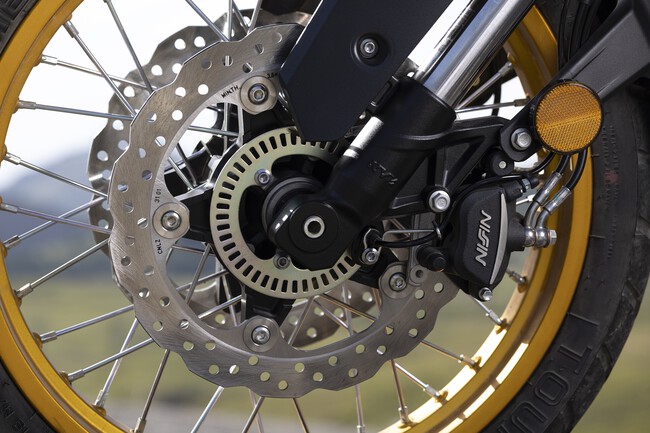 Probamos la Voge 525 DSX: trail sin complicaciones para el carnet A2 ...
