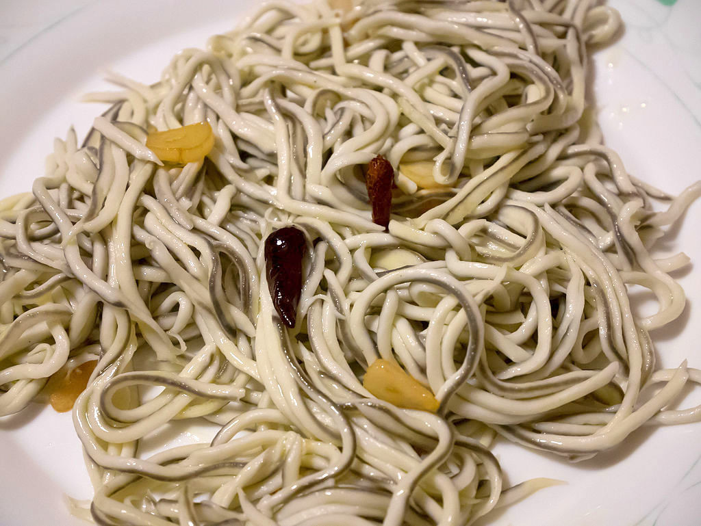 Las mejores recetas con gulas: cocina fácil, rápida, barata y tradicional