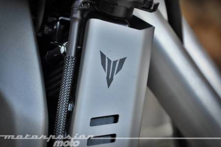Yamaha MT-09, prueba (valoración, galería y ficha técnica)