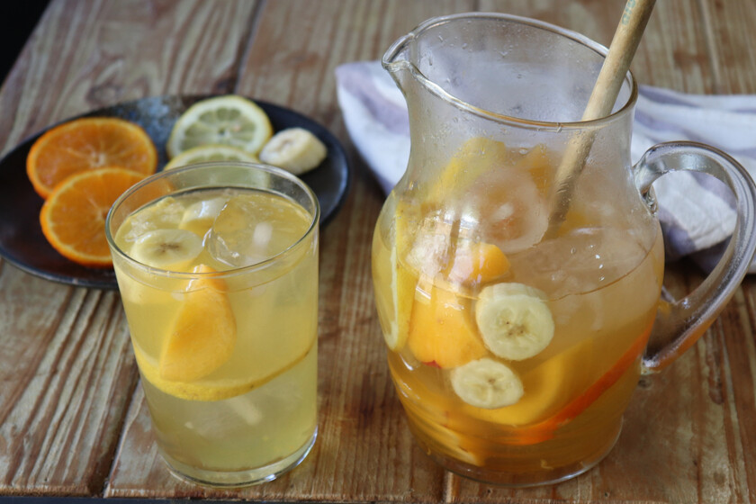 Receta de sangría blanca, la refrescante alternativa a la sangría ...