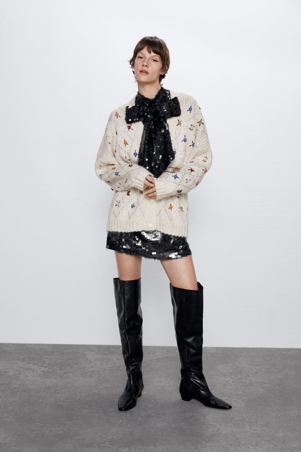 Zara tiene el secreto para sumar capas con estilo, y lo comparte con ...