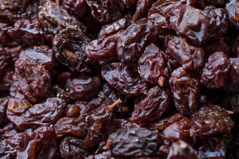 La uva pasa divide opiniones en Navidad, ¡pero sin duda es una fruta ...