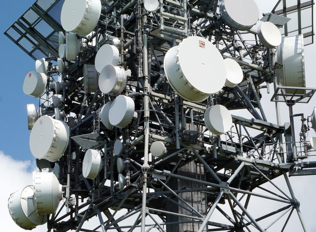 Telcel compra la banda de 3.5 Ghz propiedad de Axtel para aumentar la ...