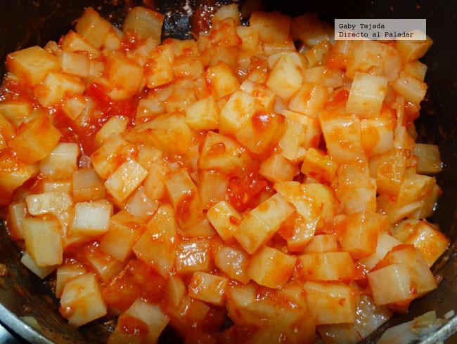 Albondigones en salsa chilacate. Receta