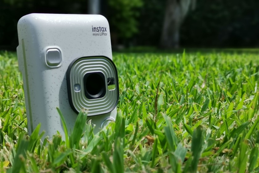 Instax Mini Li Play: ya se vale equivocarse al capturar foto con una ...