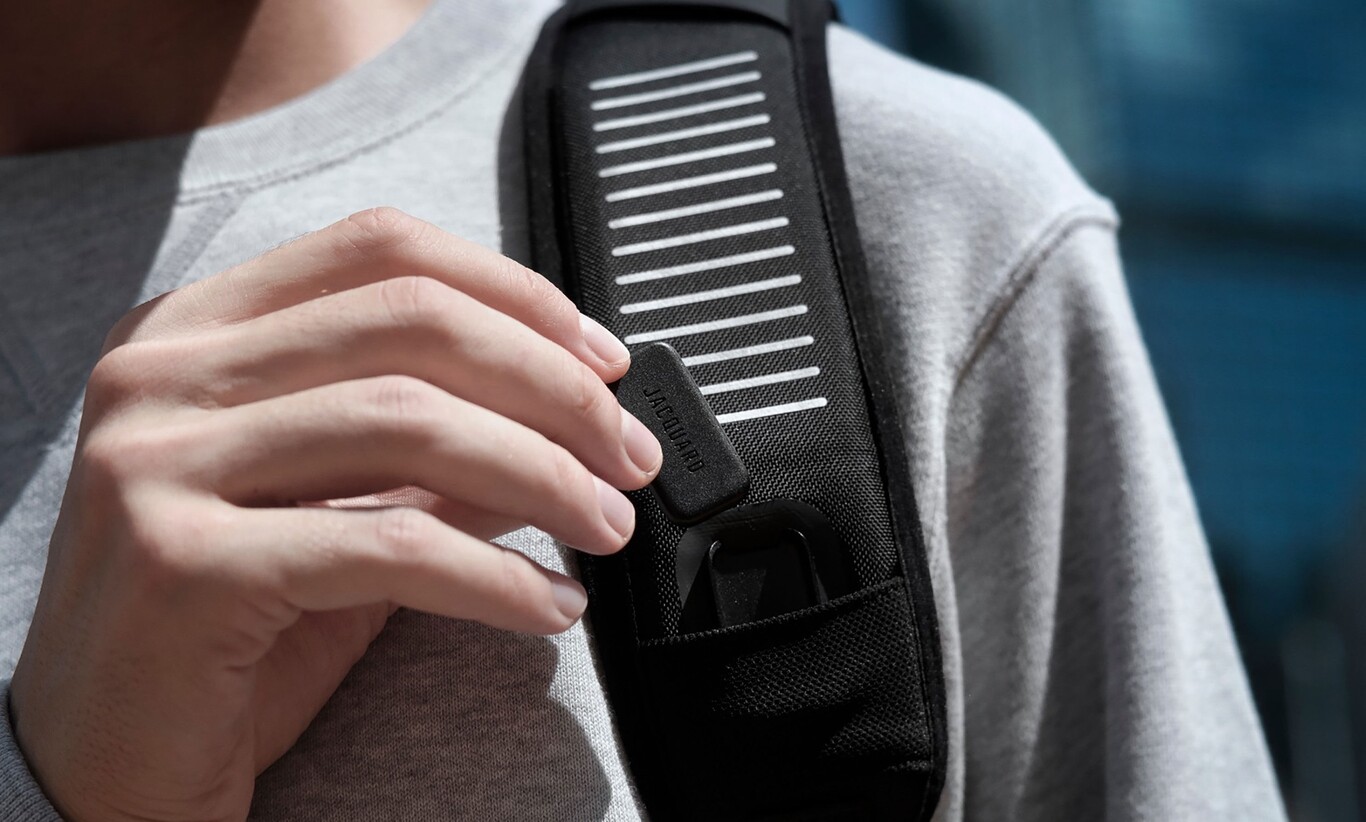 Samsonite presenta su mochila inteligente con tecnología Jacquard de ...