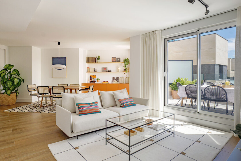 Este ático en Madrid disfruta de una gran terraza de 38 m2 y de buenas ...