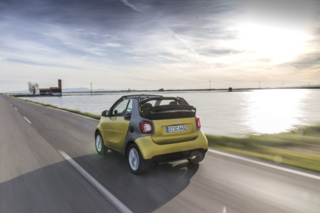 Smart fortwo cabrio 2016: al volante del descapotable más pequeño del ...